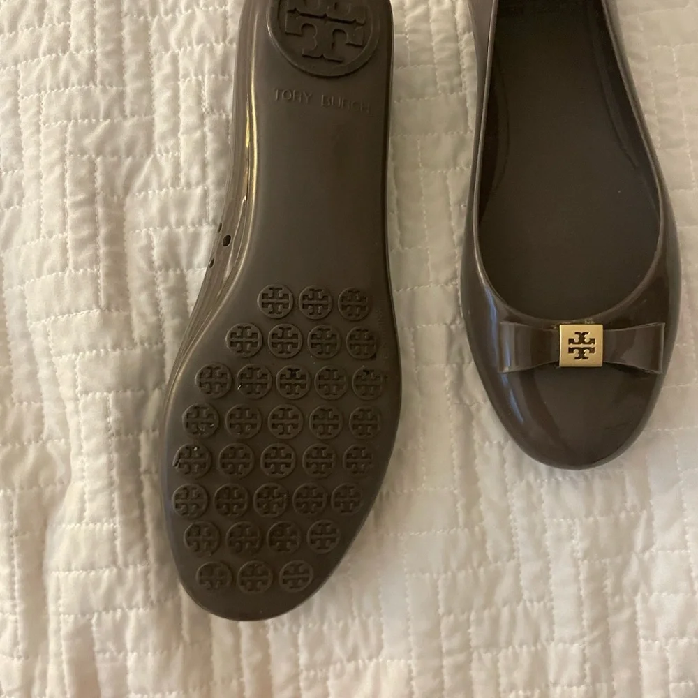 Tory Burch | Shoes | Tory Burch Brown Patent Jelly Bow Flats With Gold ...